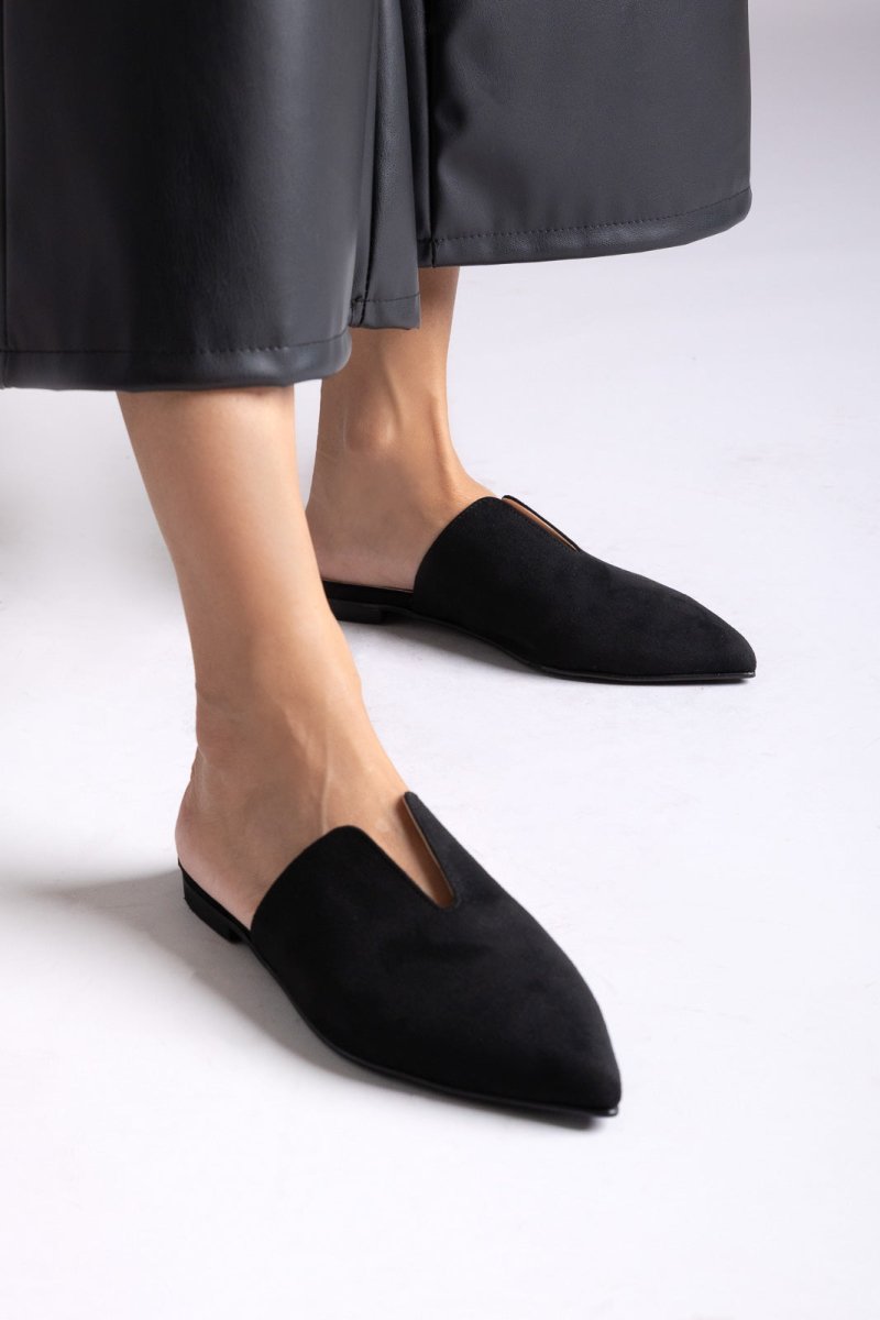 Μυτερά mules - Μαύρο Σουέτ – thefashionproject.gr